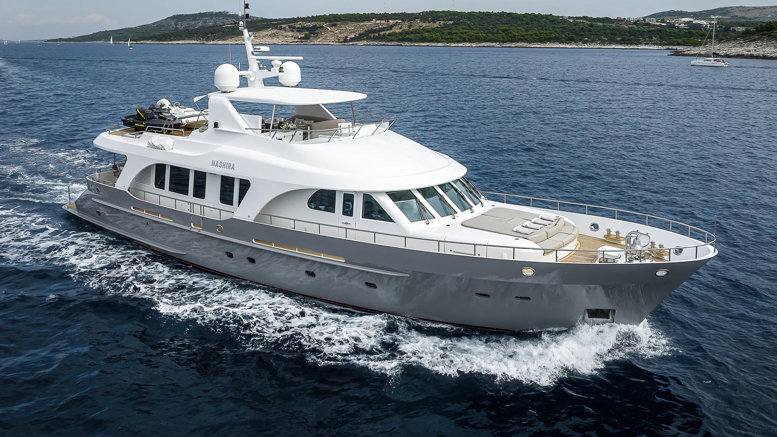 €500k price drop on 28m Moonen motor yacht Nashira